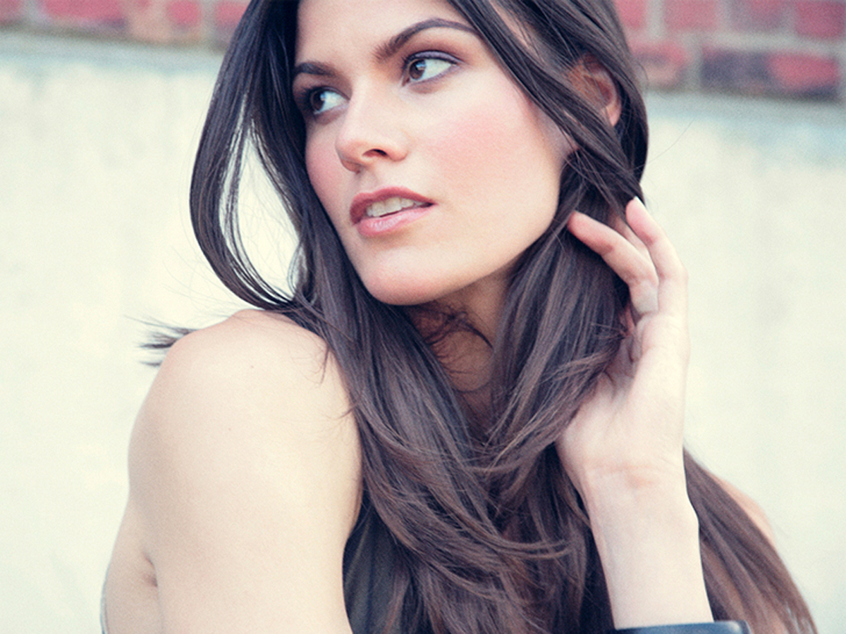 Summer Rayne Oakes - Iconmagazine