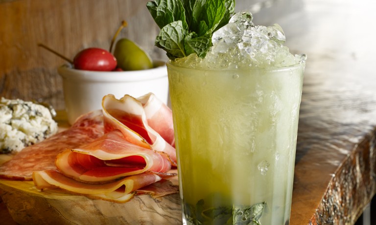 Cocktail con l'assenzio, le ricette di Golden Moon Distillery ...