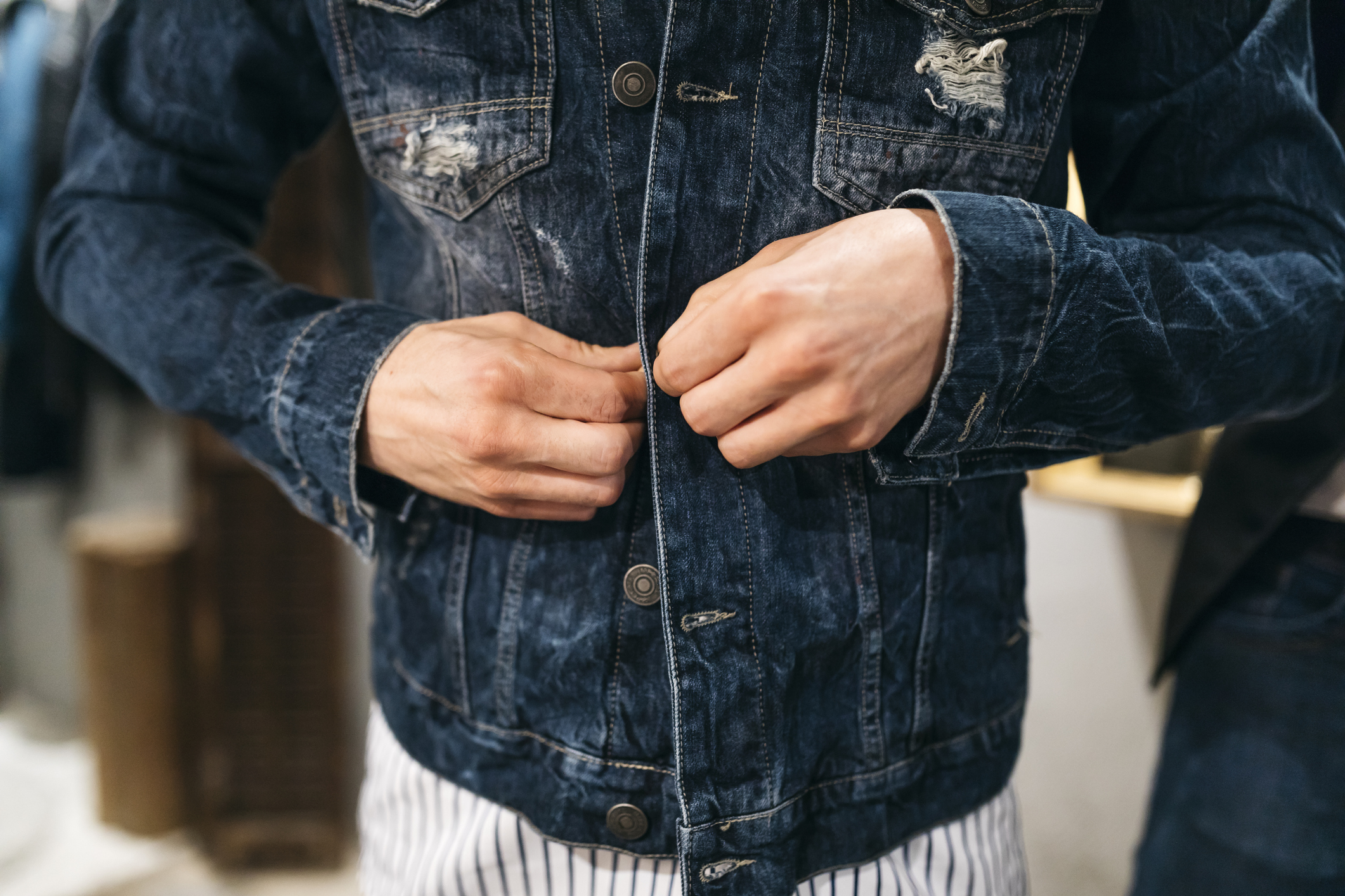 Come abbinare le giacche in denim - Iconmagazine