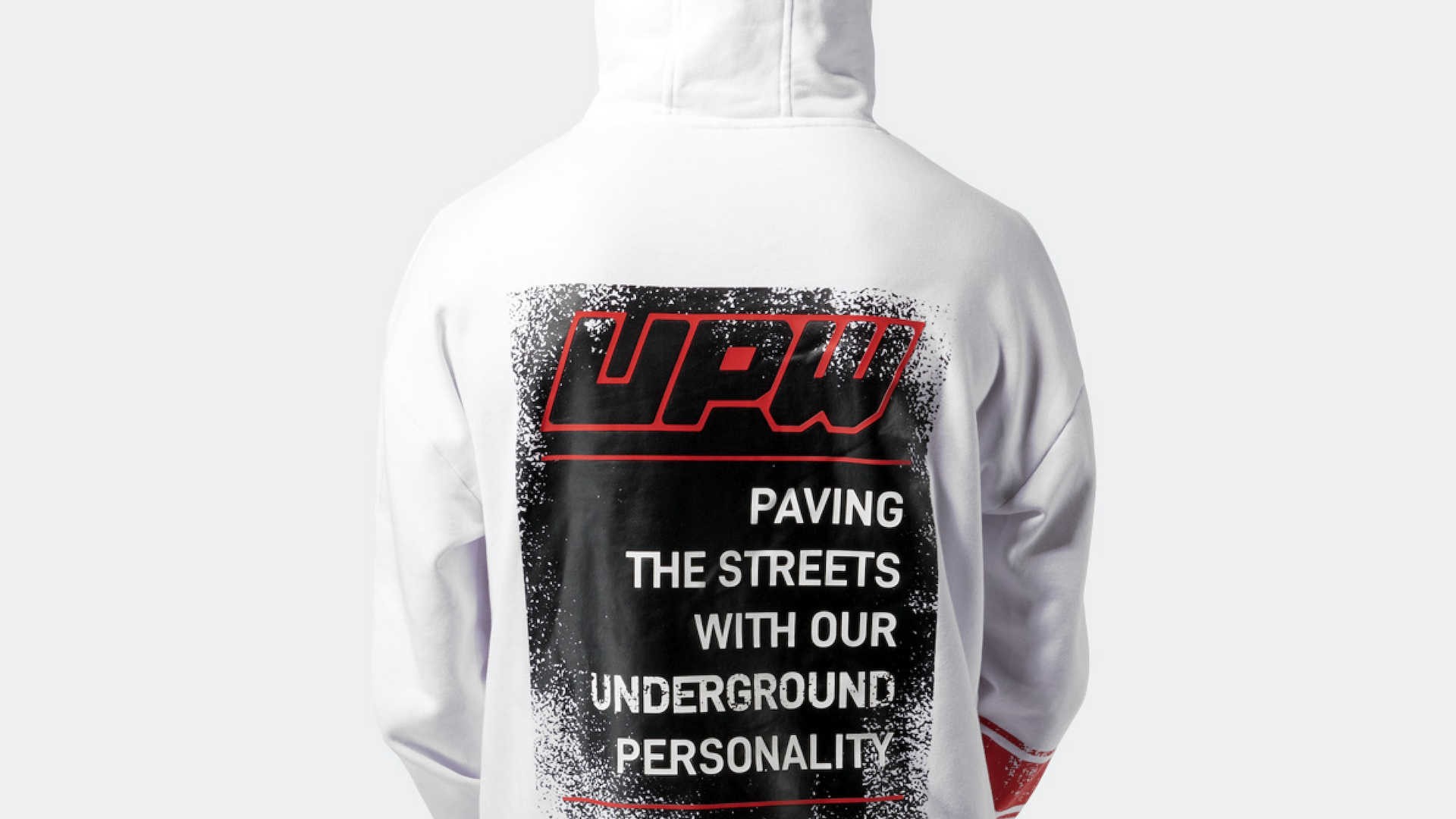 La prima capsule collection estiva di UPW, tra estetica e funzionalità ...