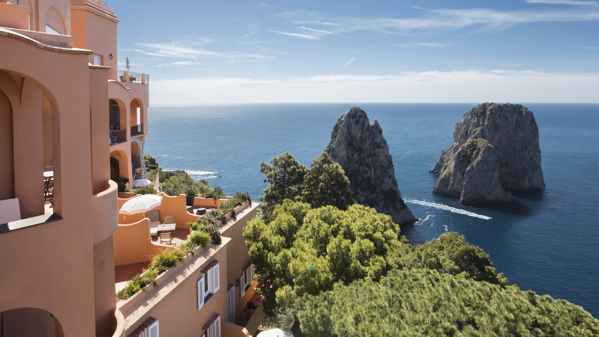 L’Hotel Punta Tragara di Capri, per un soggiorno di lusso con vista sui ...