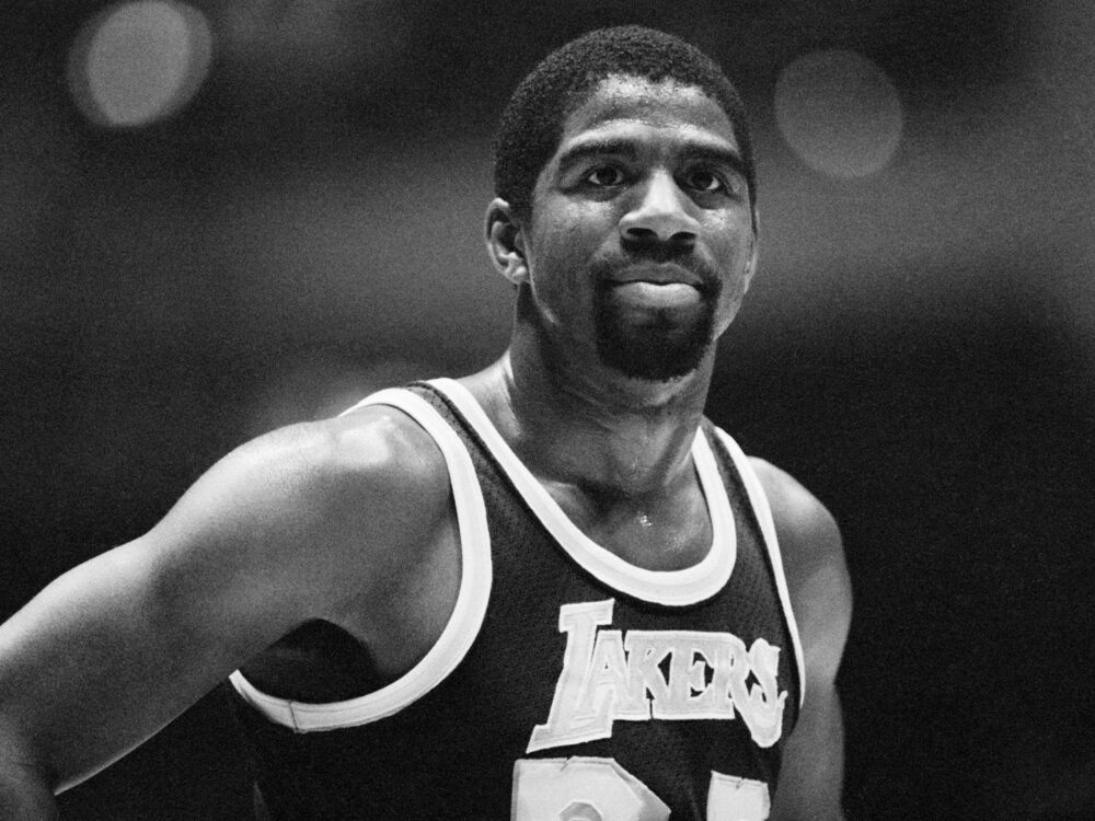 Magic Johnson in 5 foto che sfidano la gravità - Iconmagazine
