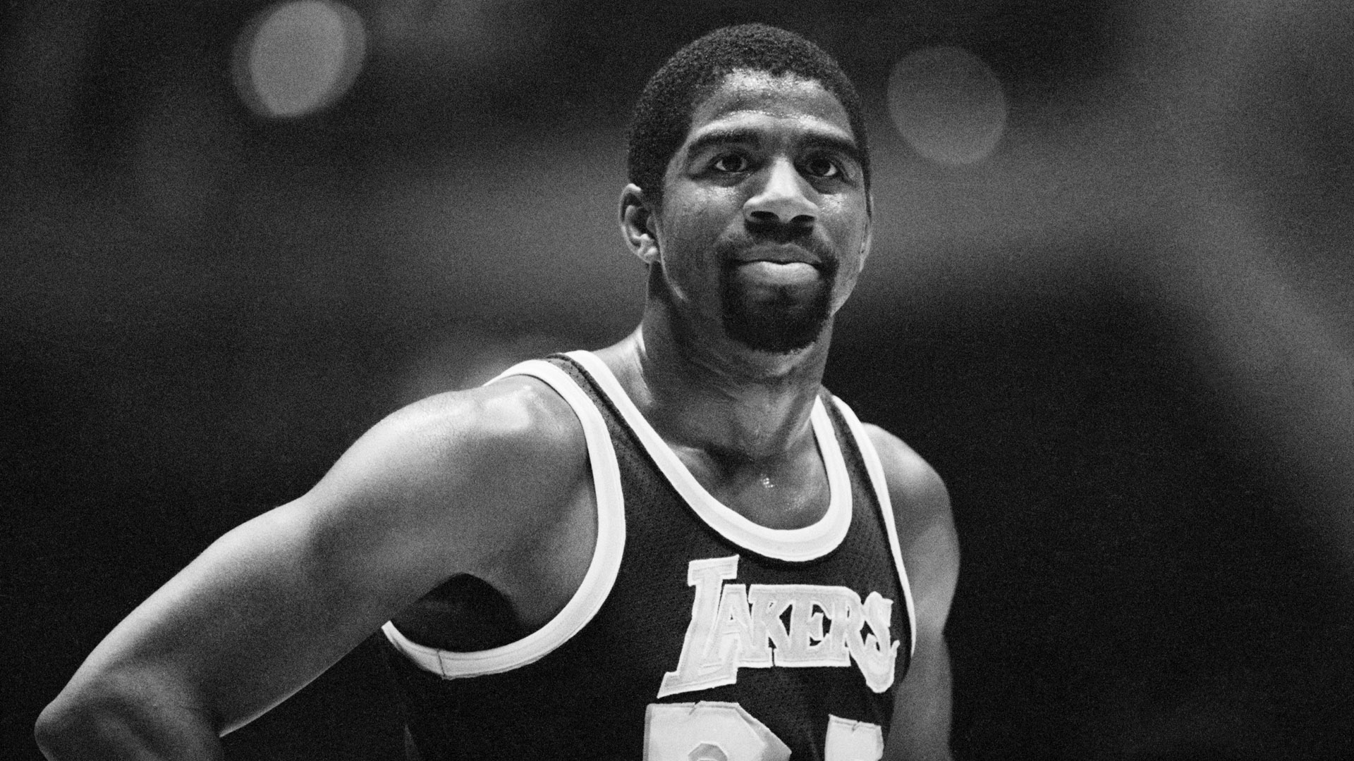 Magic Johnson in 5 foto che sfidano la gravità - Iconmagazine
