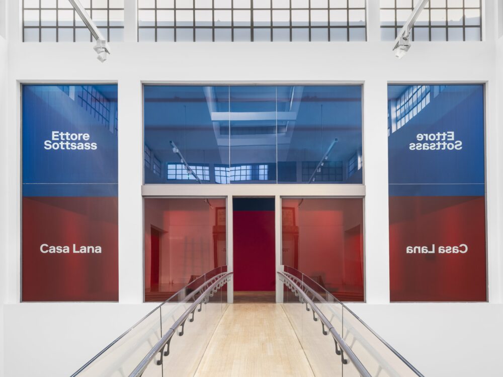 Ricostruito un progetto di interni di Ettore Sottsass in Triennale a ...