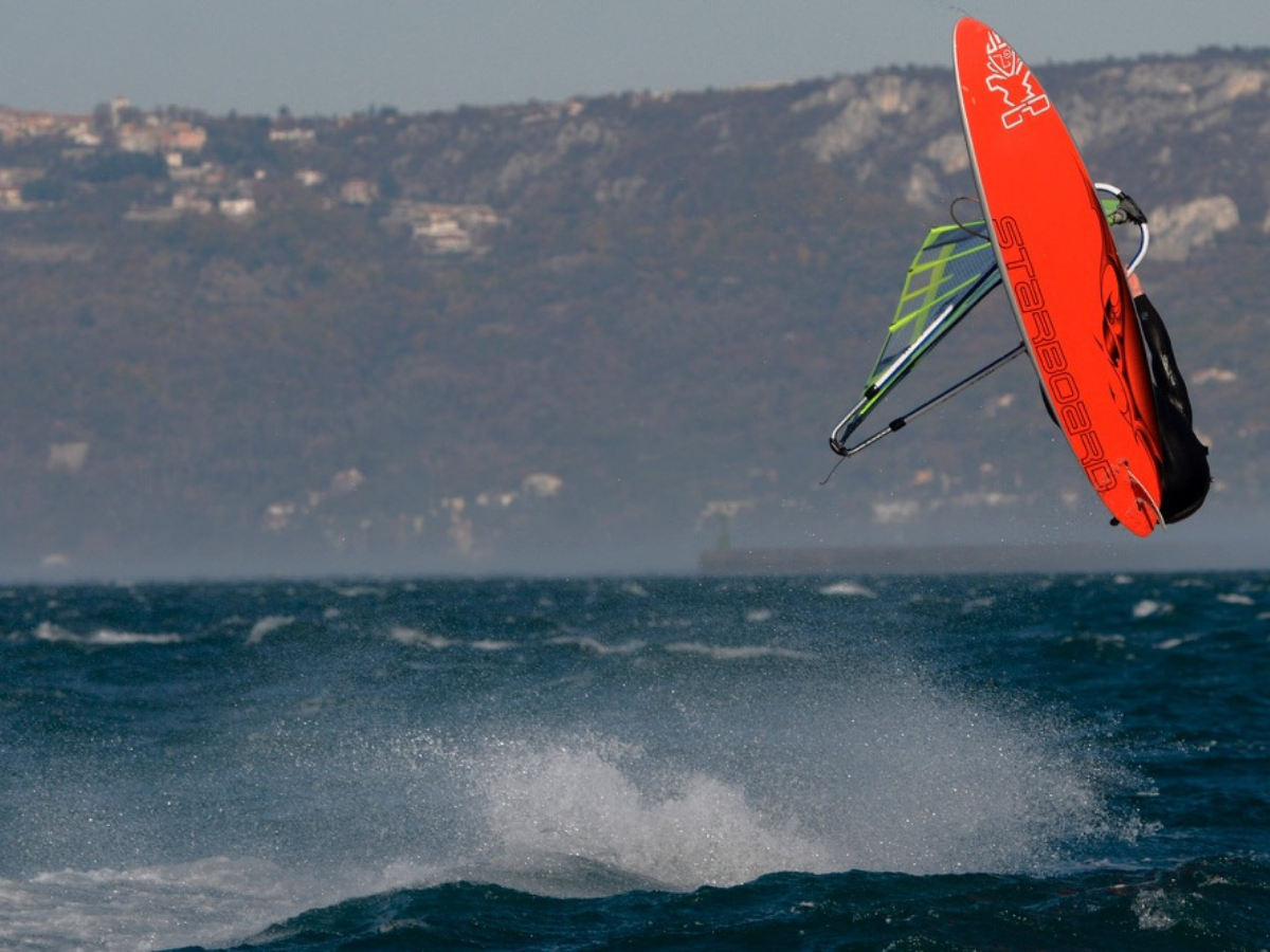 Surf in Italia? Si può fare alla grande. Ecco dove e come... - Iconmagazine