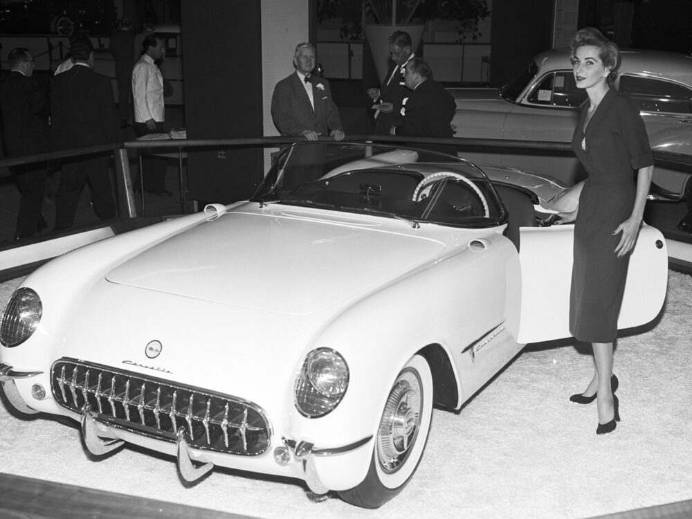 Supercar, Chevrolet Corvette: 70 anni di mito americano
