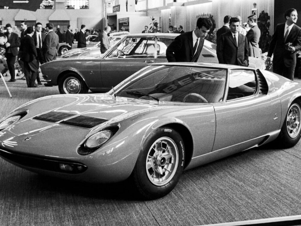 Supercar, Lamborghini: 60 anni di mito tra stile e potenza