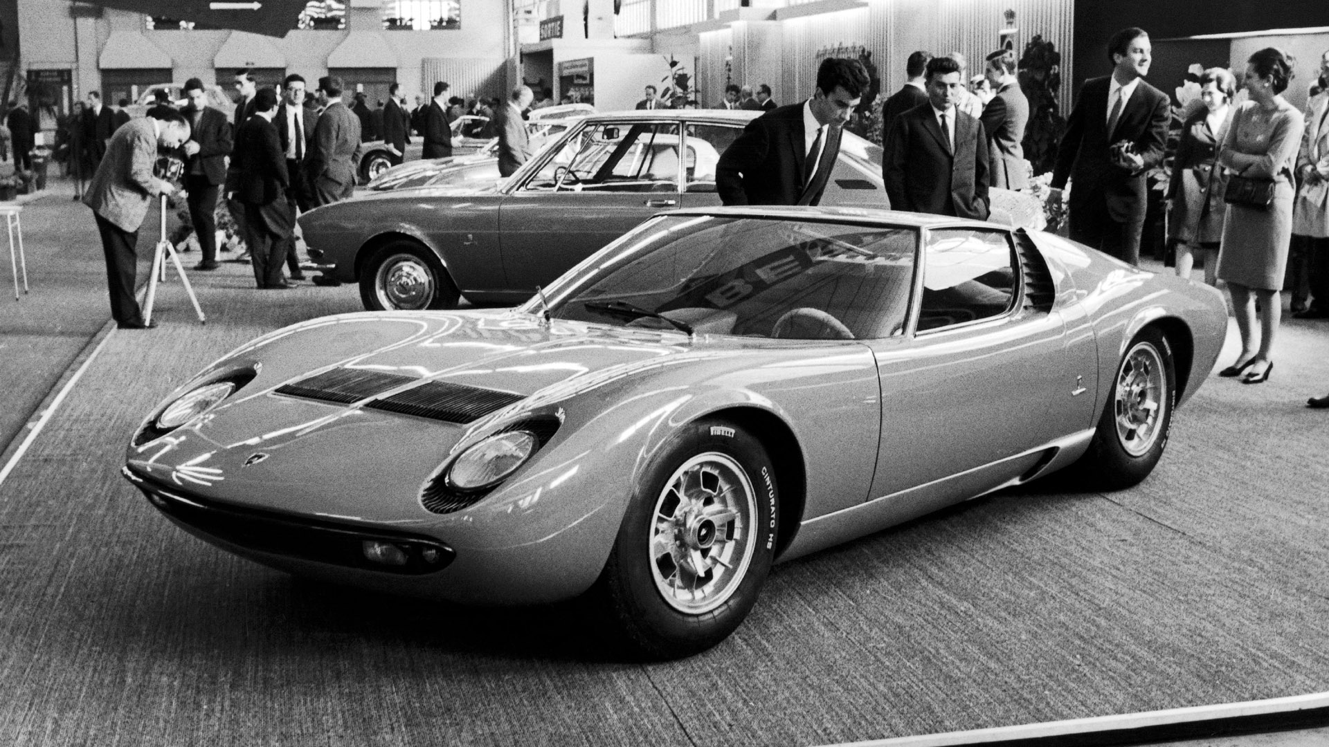 Supercar, Lamborghini: 60 anni di mito tra stile e potenza