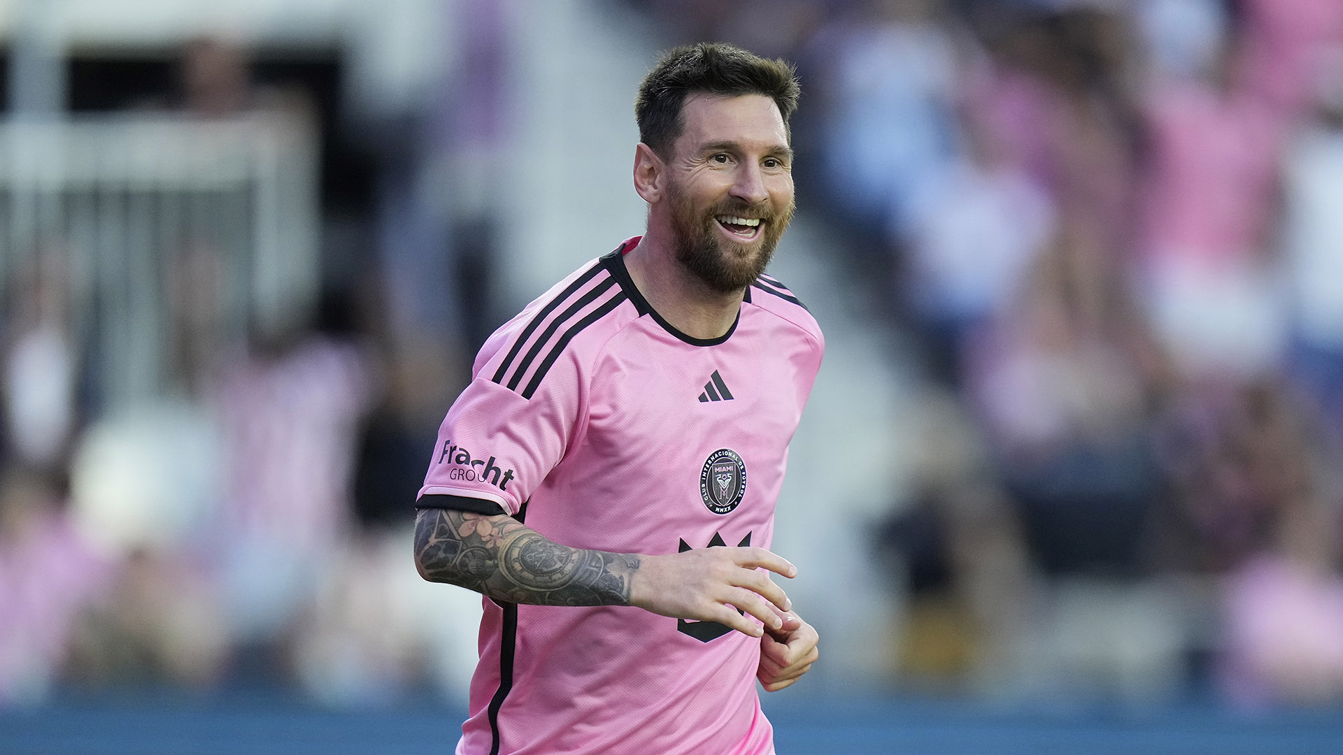 Lionel Messi, la leggenda che non smette di incantare