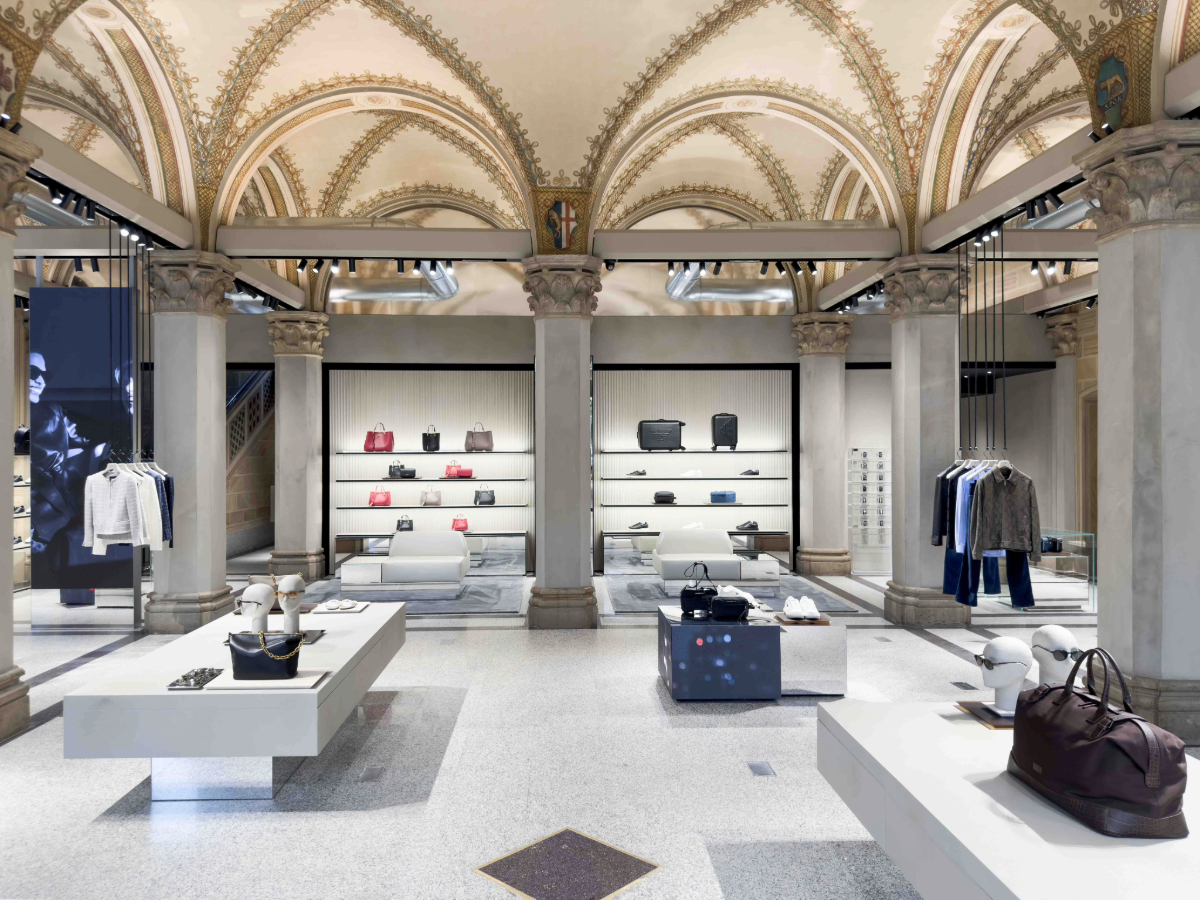 Emporio Armani, la nuova boutique sul Lago di Como - Iconmagazine