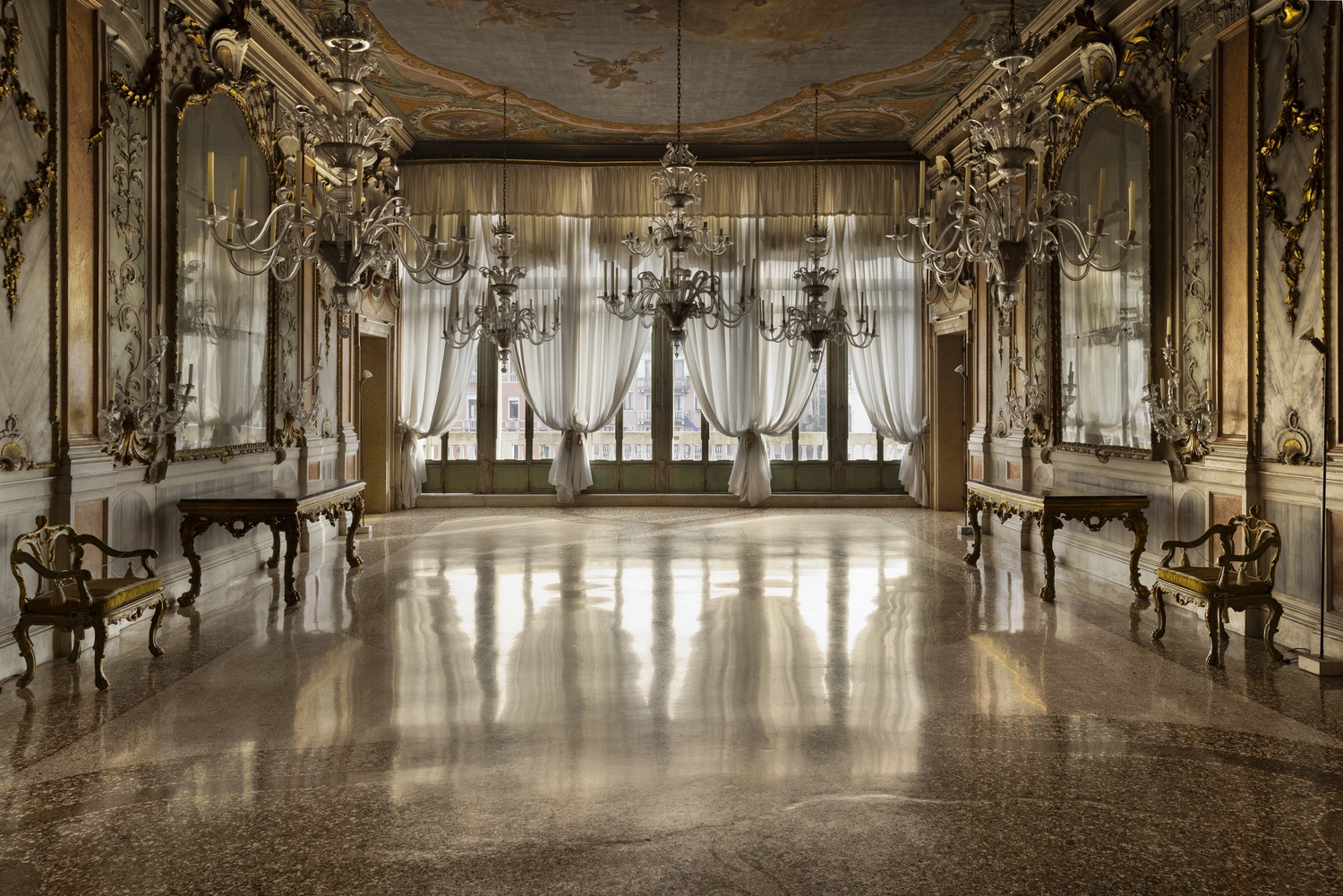 Dries Van Noten a Venezia: la mostra evento del 2026